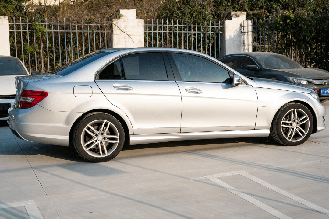 【路试笔记】舍不得开，舍不得带人，还舍不得换——二手奔驰W204代C260_搜狐汽车_搜狐网